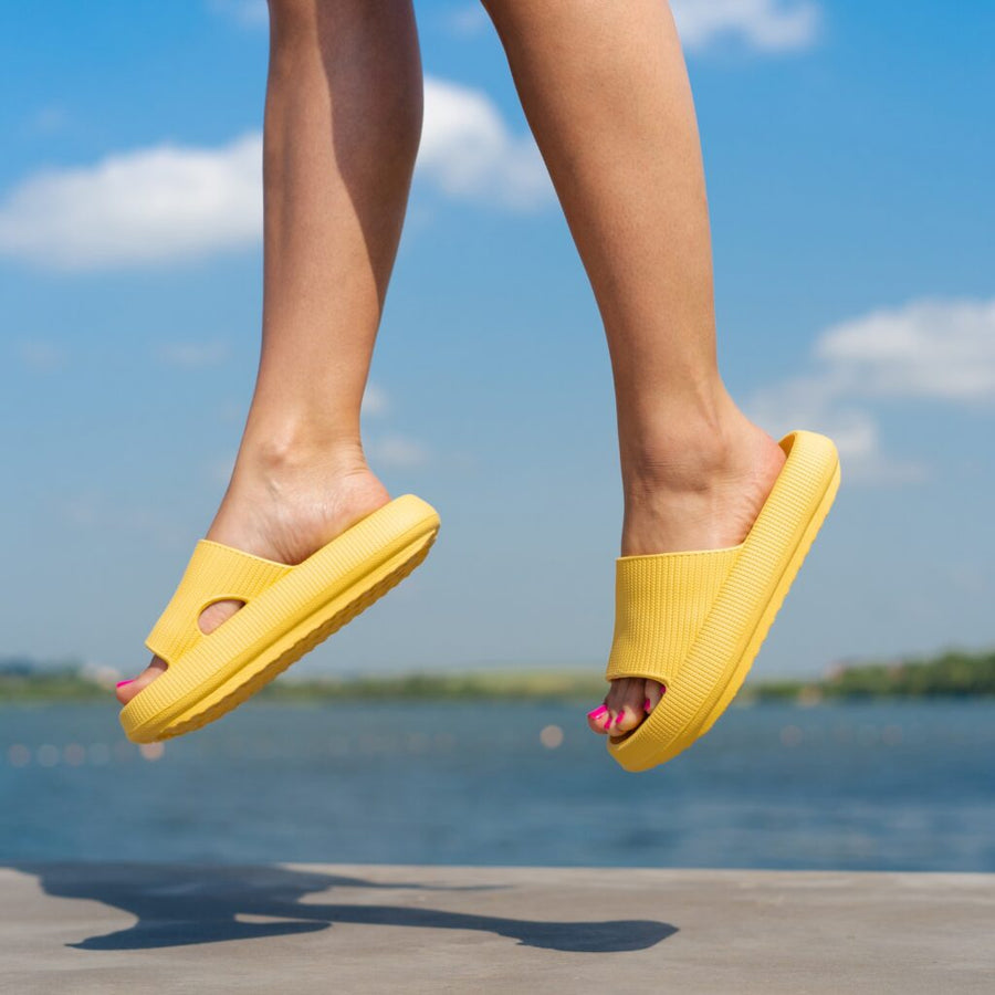 The Snuggi Slides – Snuggi Sandals